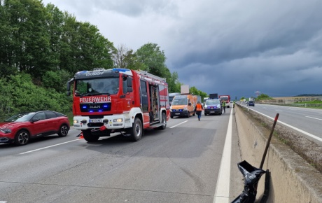 PKW Bergungen auf der A1 - Marktgemeinde Loosdorf - Bildergalerie
