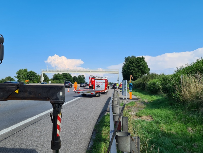 Fahrzeugberung auf der A1 - Marktgemeinde Loosdorf - Bildergalerie