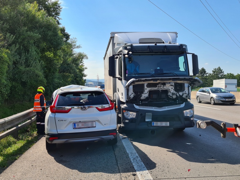 Fahrzeugberung auf der A1 - Marktgemeinde Loosdorf - Bildergalerie