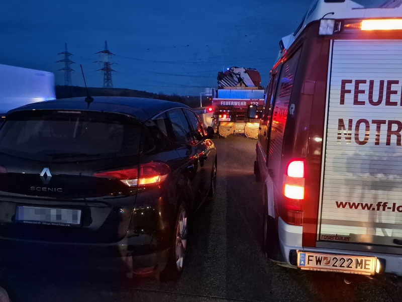 Zwei Verkehrsunfälle auf der A1 - Marktgemeinde Loosdorf - Bildergalerie