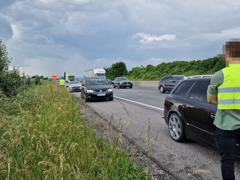 Fahrzeugbergung auf der A1 - Marktgemeinde Loosdorf - Bildergalerie