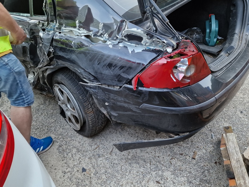 LKW gegen PKW auf der A1 - Marktgemeinde Loosdorf - Bildergalerie